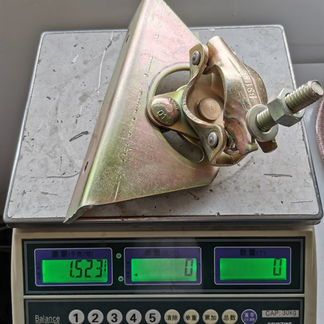 BS1139 Pressed Scaffolding Electro Galvanized Stair Tread Coupler from ...